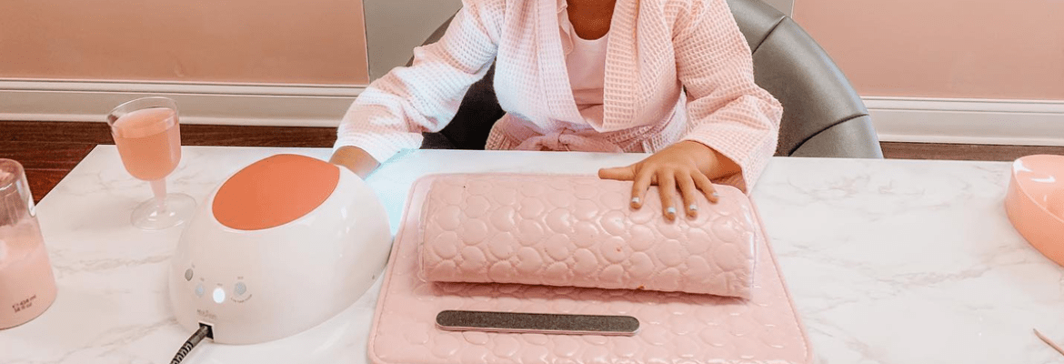 The Princess Palace Spa Offers Kid's Manicures in Fenton, MI 48430